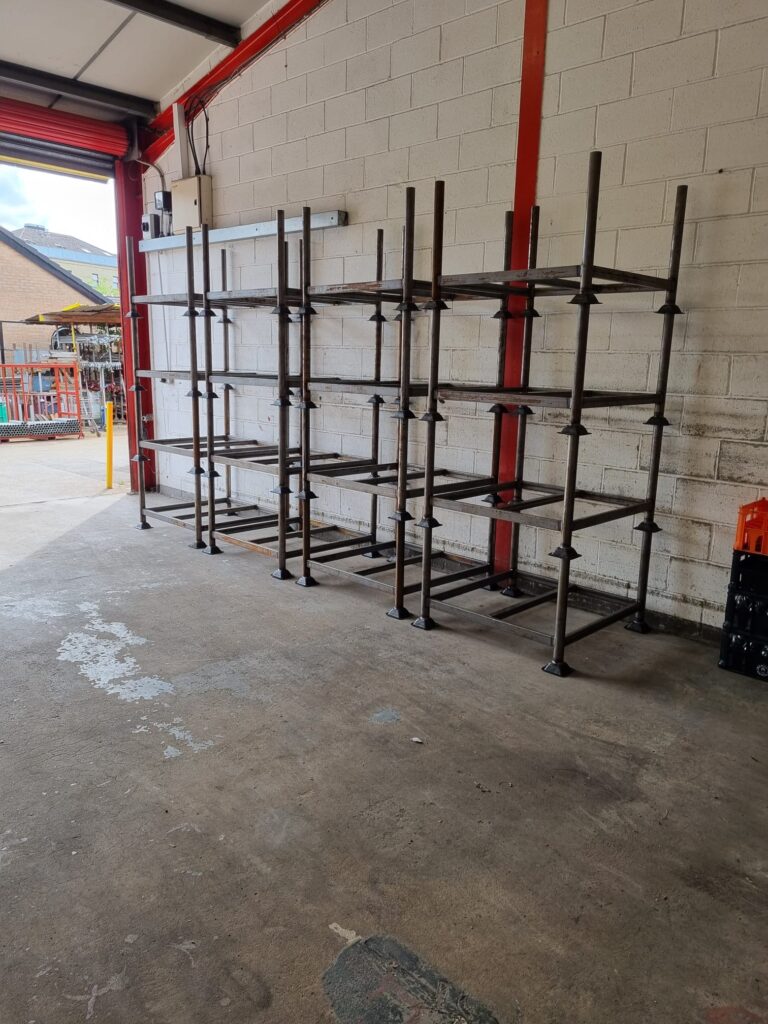 Heavy Duty Stackable Round Steel Stillage 947mm wide, 947mm long, 650mm ...