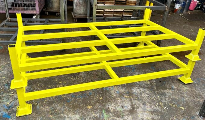 Extra Heavy Duty 1920mm Ext x 1.3M Ext x 1m Internal Height - Quickfit ...